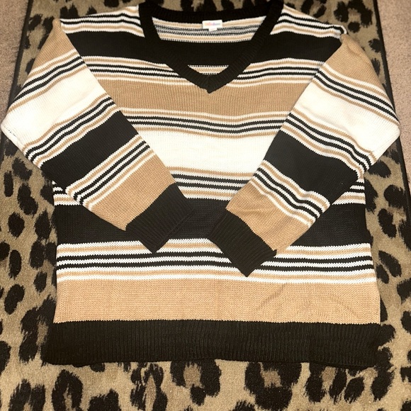 LuLaRoe | Sweaters | Brand New Mariah Sweater | Poshmark